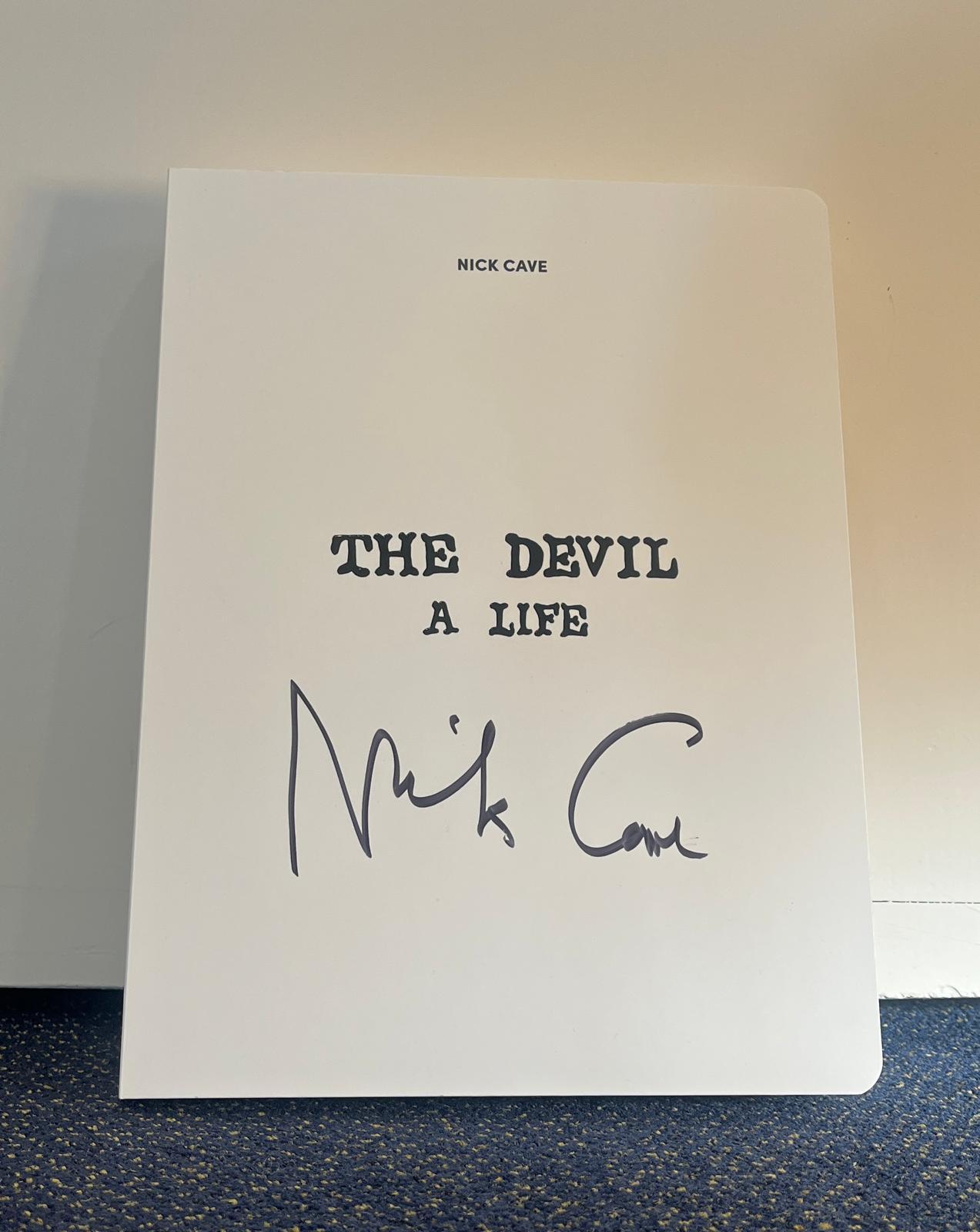 Gesigneerd Artist Book van Nick Cave - 3FM Serious Request